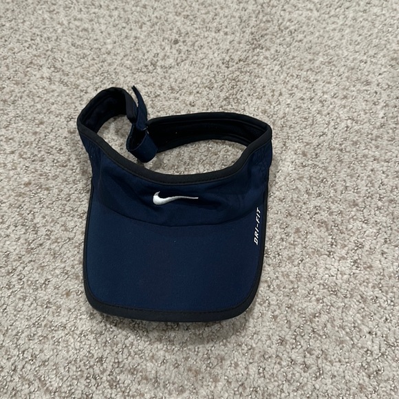 Nike | Accessories | Nike Visor | Poshmark
